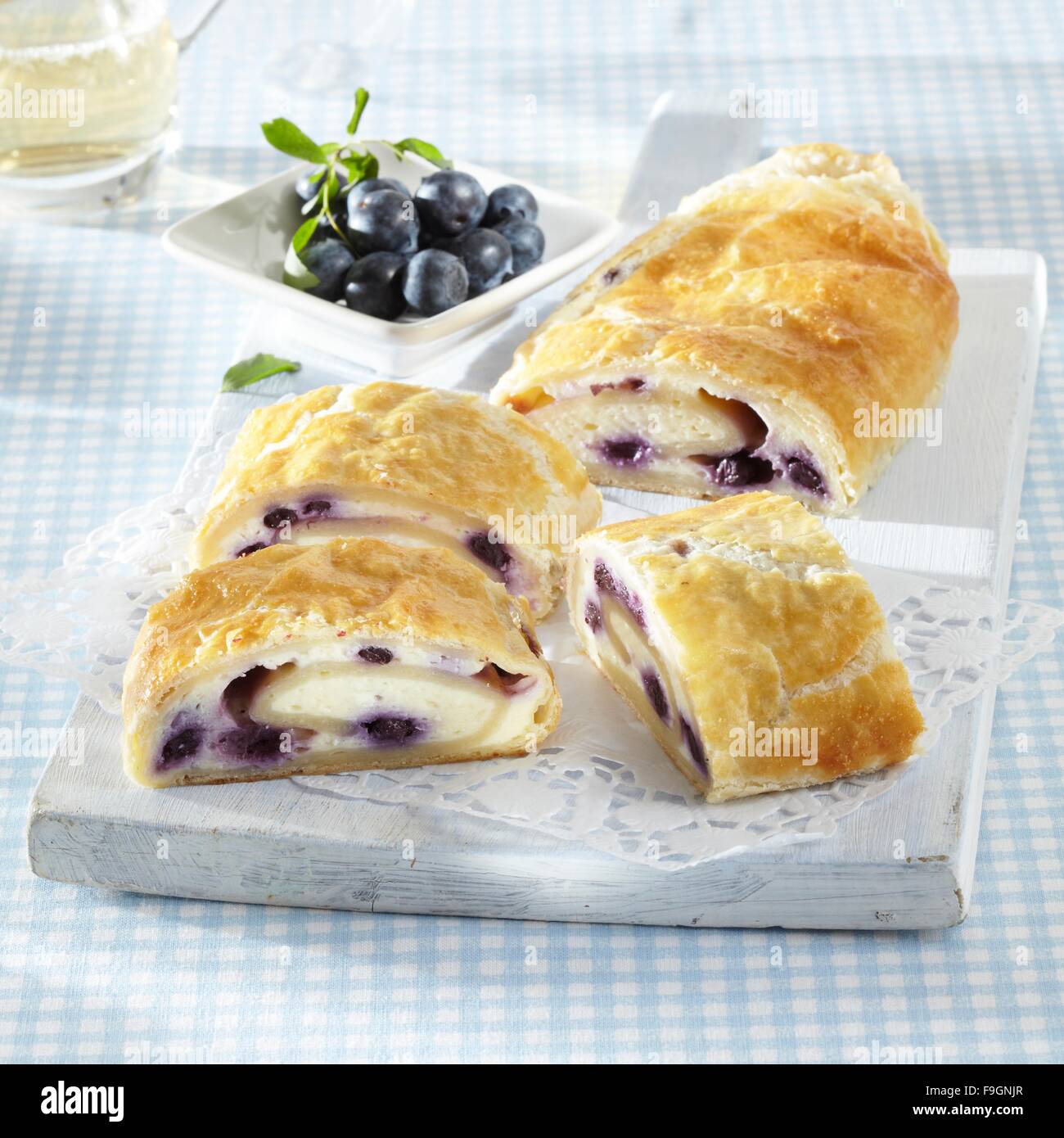Curd strudel hi-res stock photography and images - Alamy