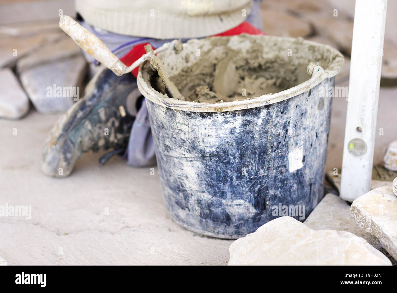 Mason bucket hi-res stock photography and images - Alamy