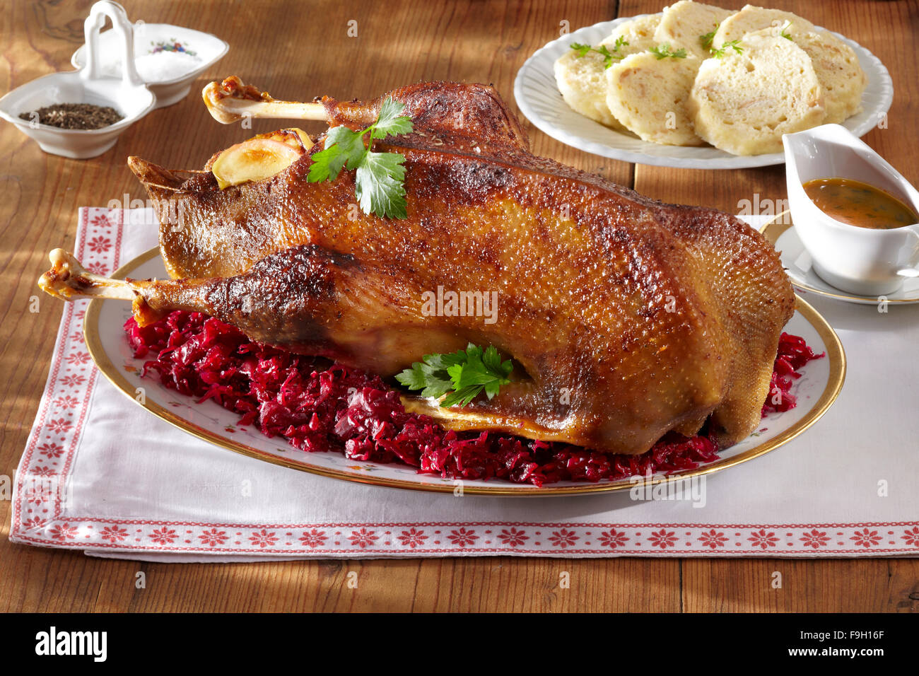 Roast Goose with Apples Stock Photo - Alamy