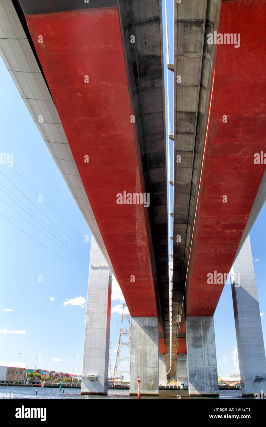 Bolte Bridge crossing the Yarra river in Melbourne, Victoria ...
