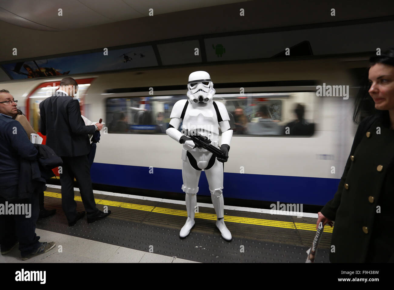 London, UK. 16th December, 2015. A Stormtrooper spotted on the London ...