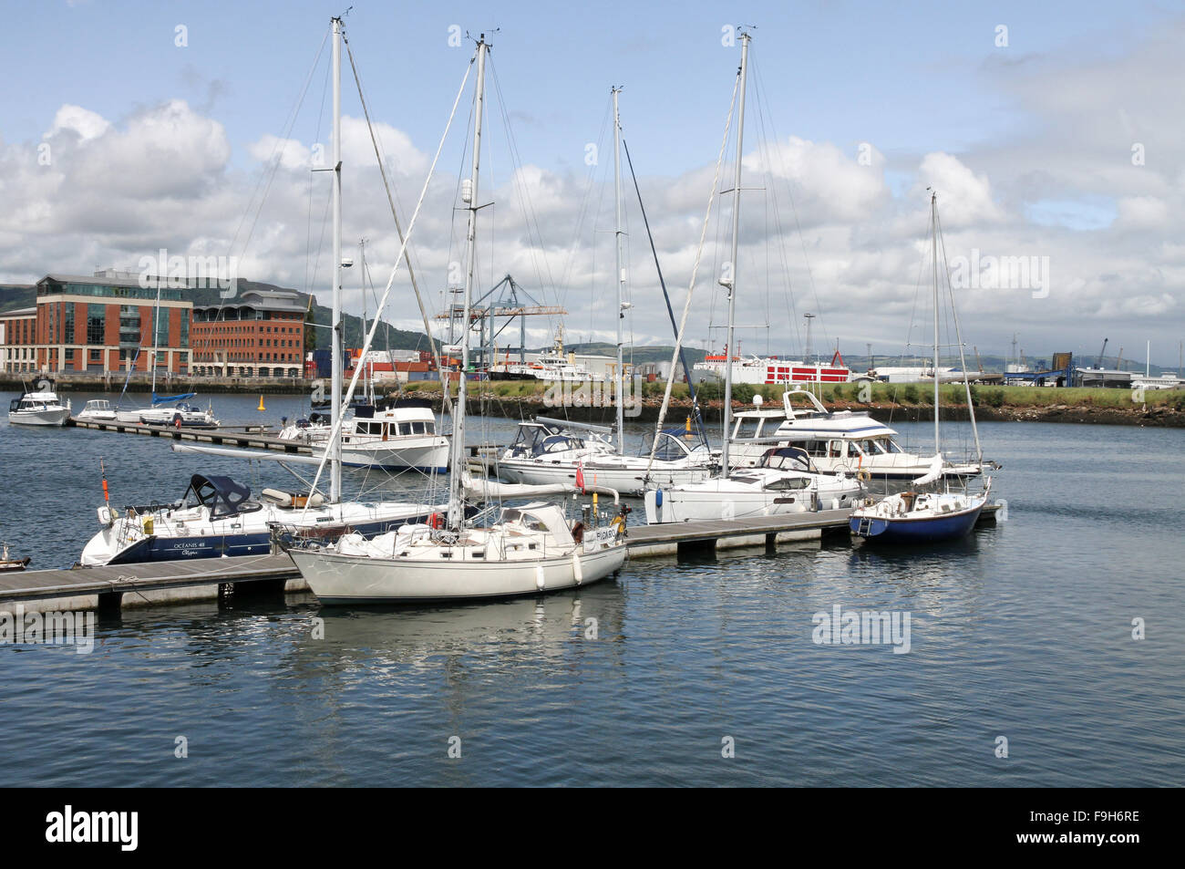 Abercorn Basin Belfast Stock Photos & Abercorn Basin Belfast Stock ...