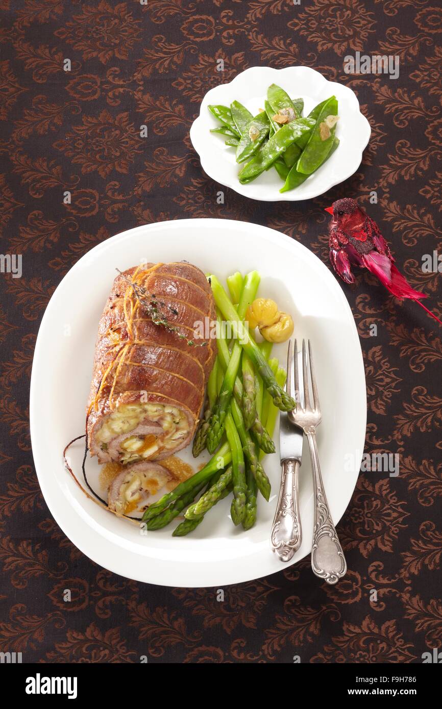 Veal stuffing hi-res stock photography and images - Alamy