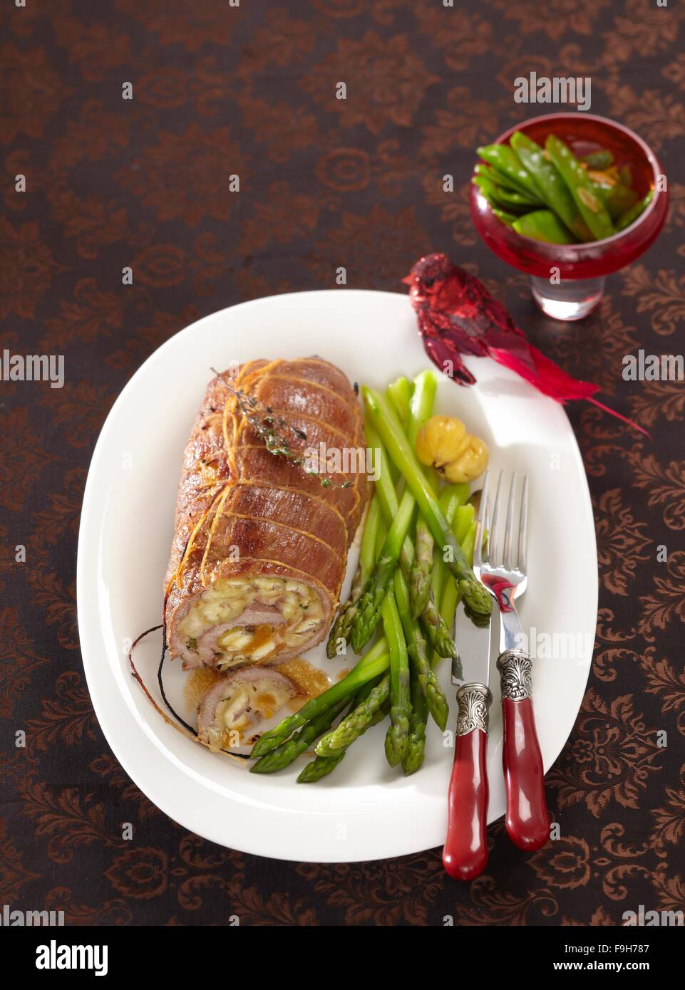 Veal stuffing hi-res stock photography and images - Alamy