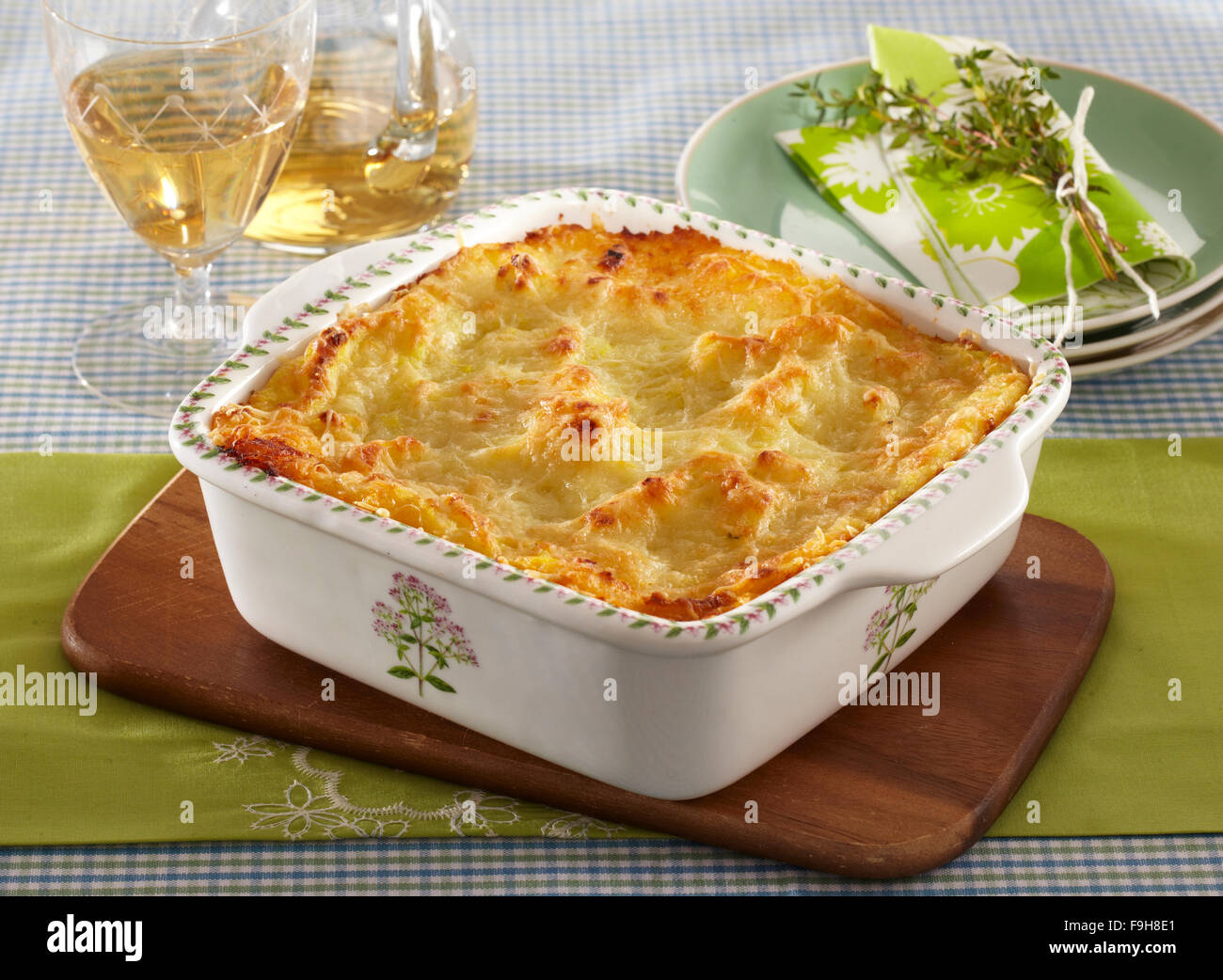 Gratinated chicken with carrot Stock Photo - Alamy