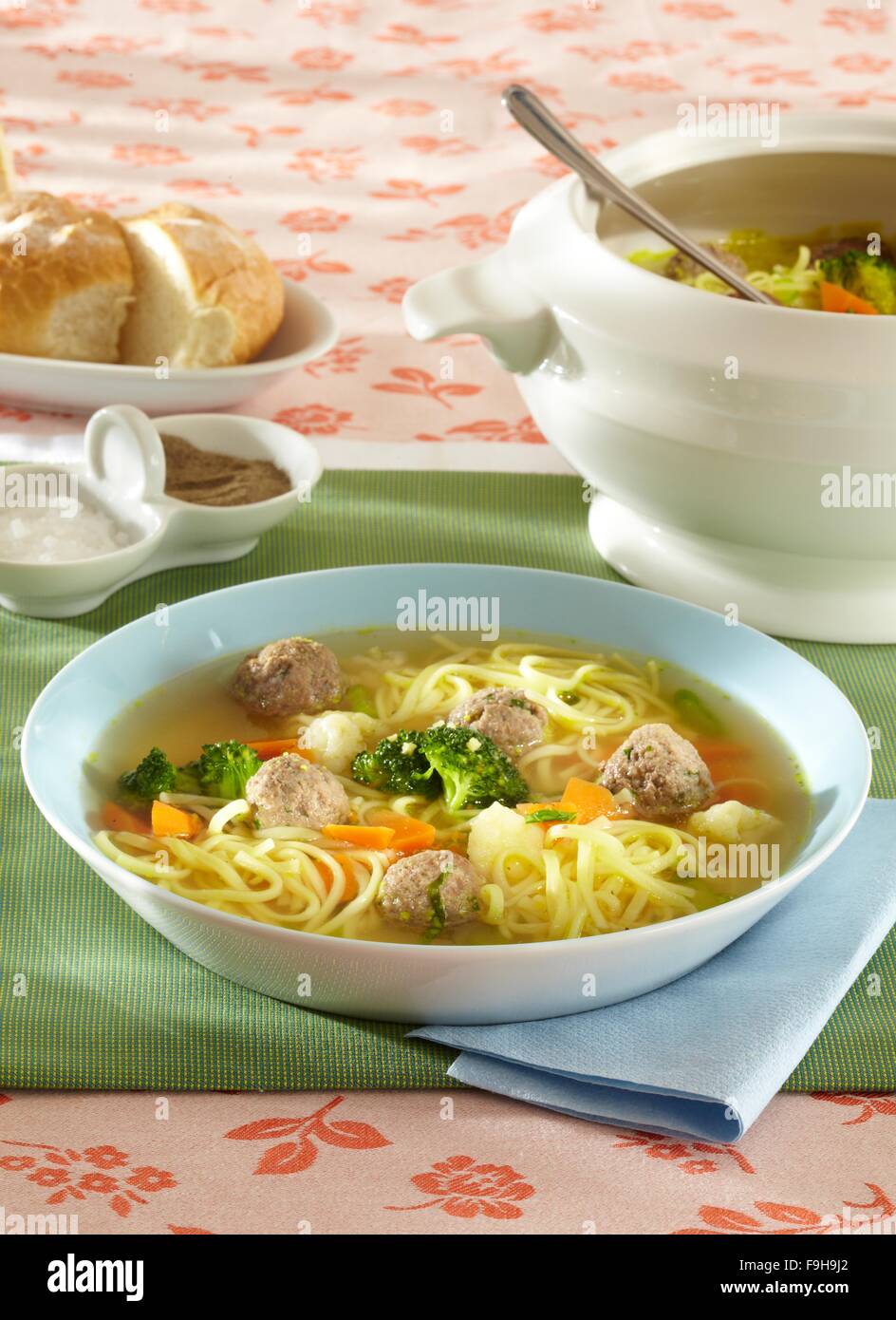 Pork liver noodle soup hi-res stock photography and images - Alamy