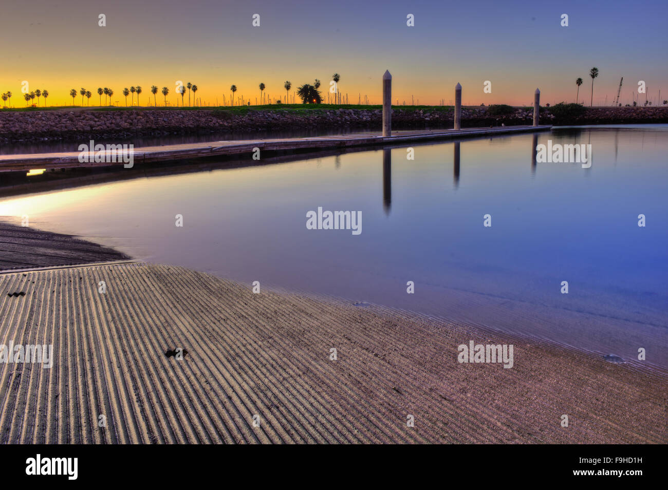 Launch of water hi-res stock photography and images - Alamy