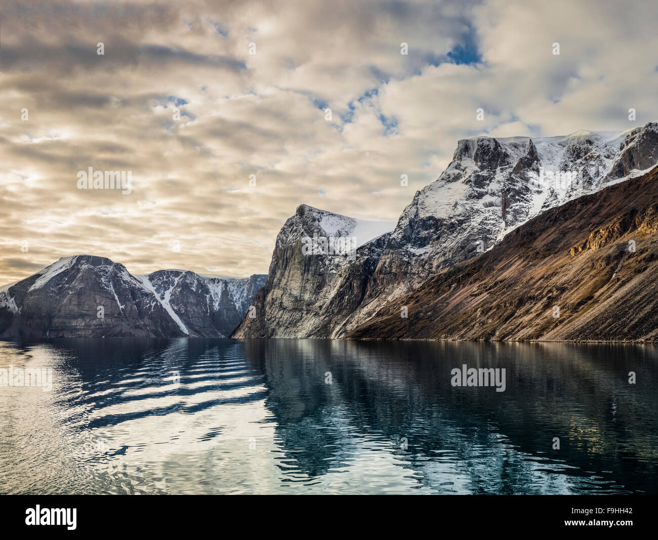ICY FJORD NORTHEAST FJORDS BAFFIN ISLAND CANADA Stock Photo - Alamy