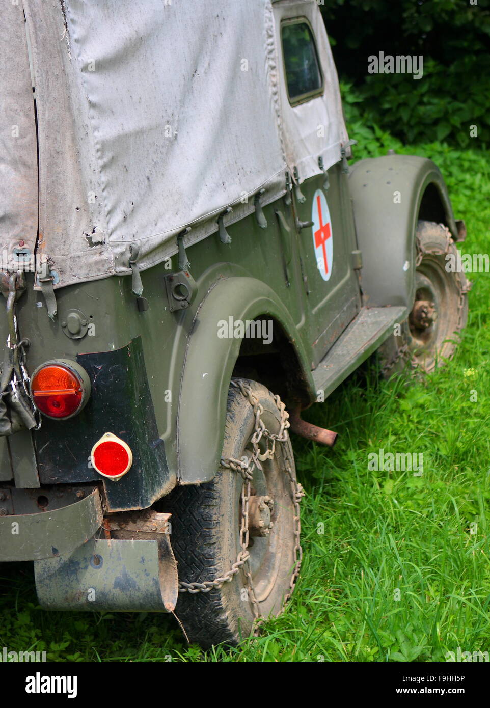 Old military ambulance hi-res stock photography and images - Alamy