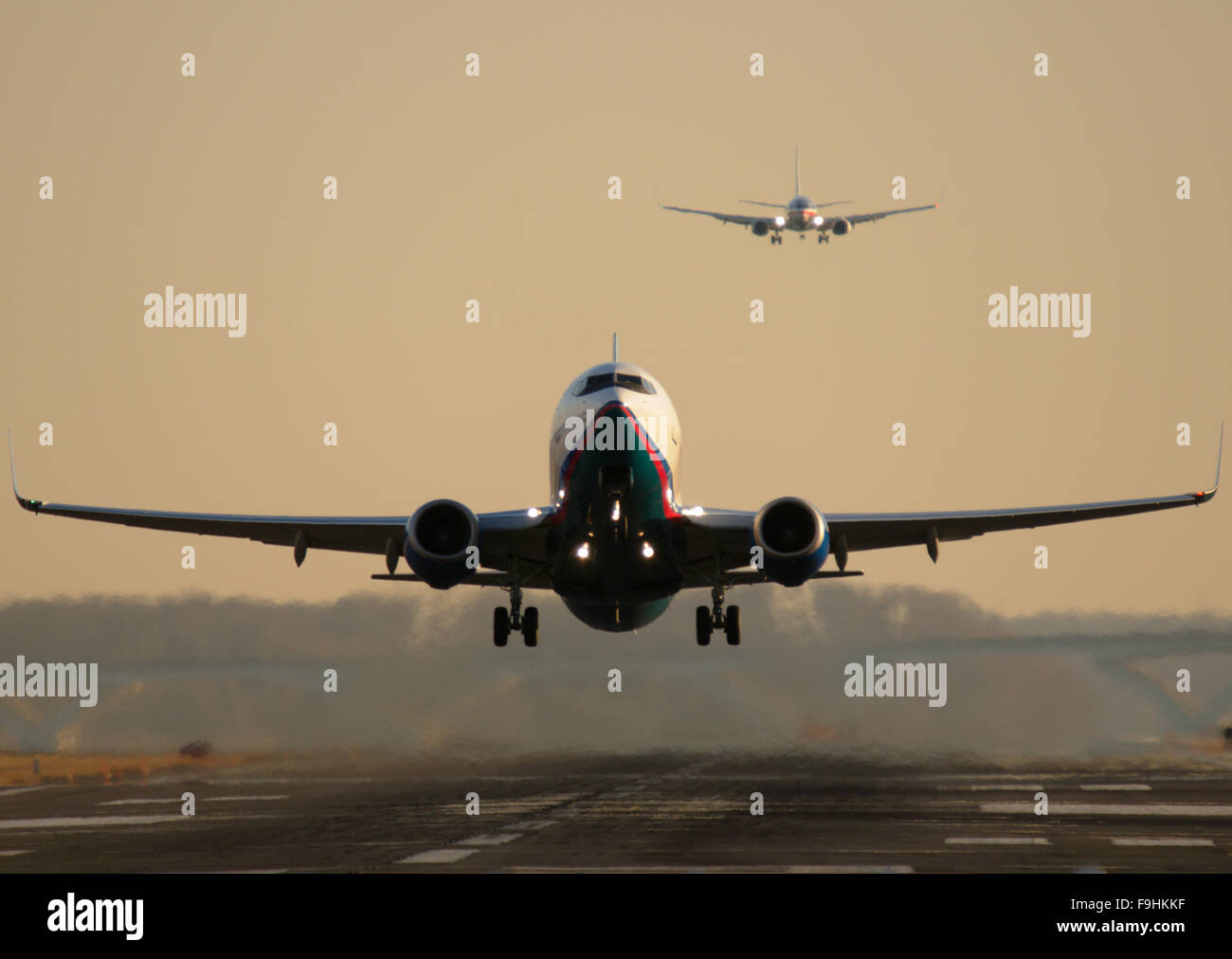 Air tran hi-res stock photography and images - Alamy