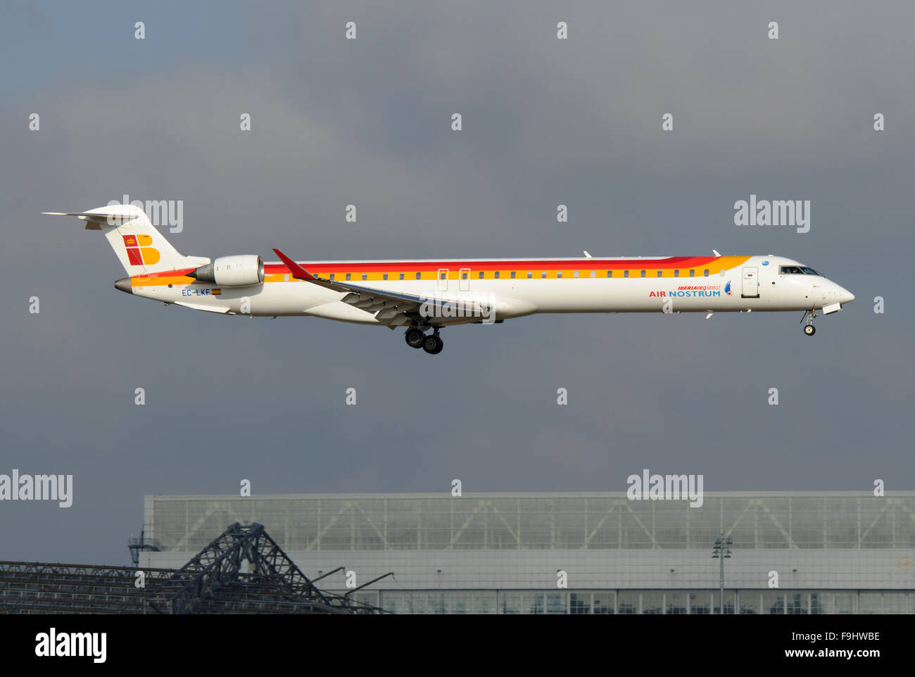 Canadair crj 1000 hi-res stock photography and images - Alamy