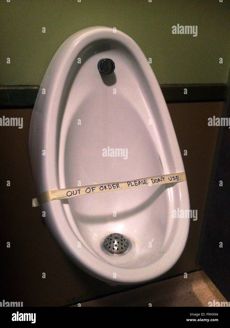 Urinate High Resolution Stock Photography and Images - Alamy