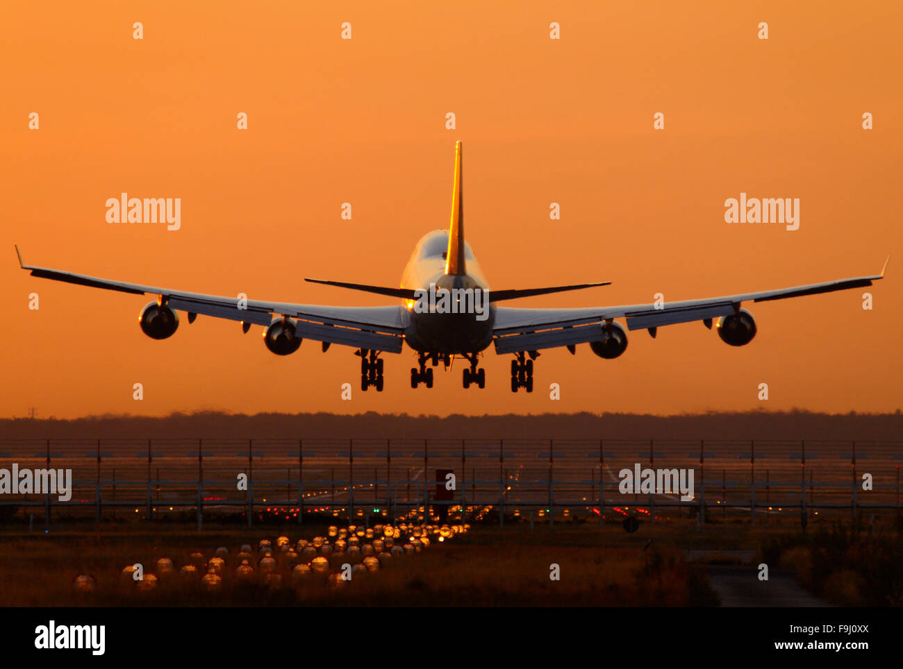 Instrument landing hi-res stock photography and images - Alamy