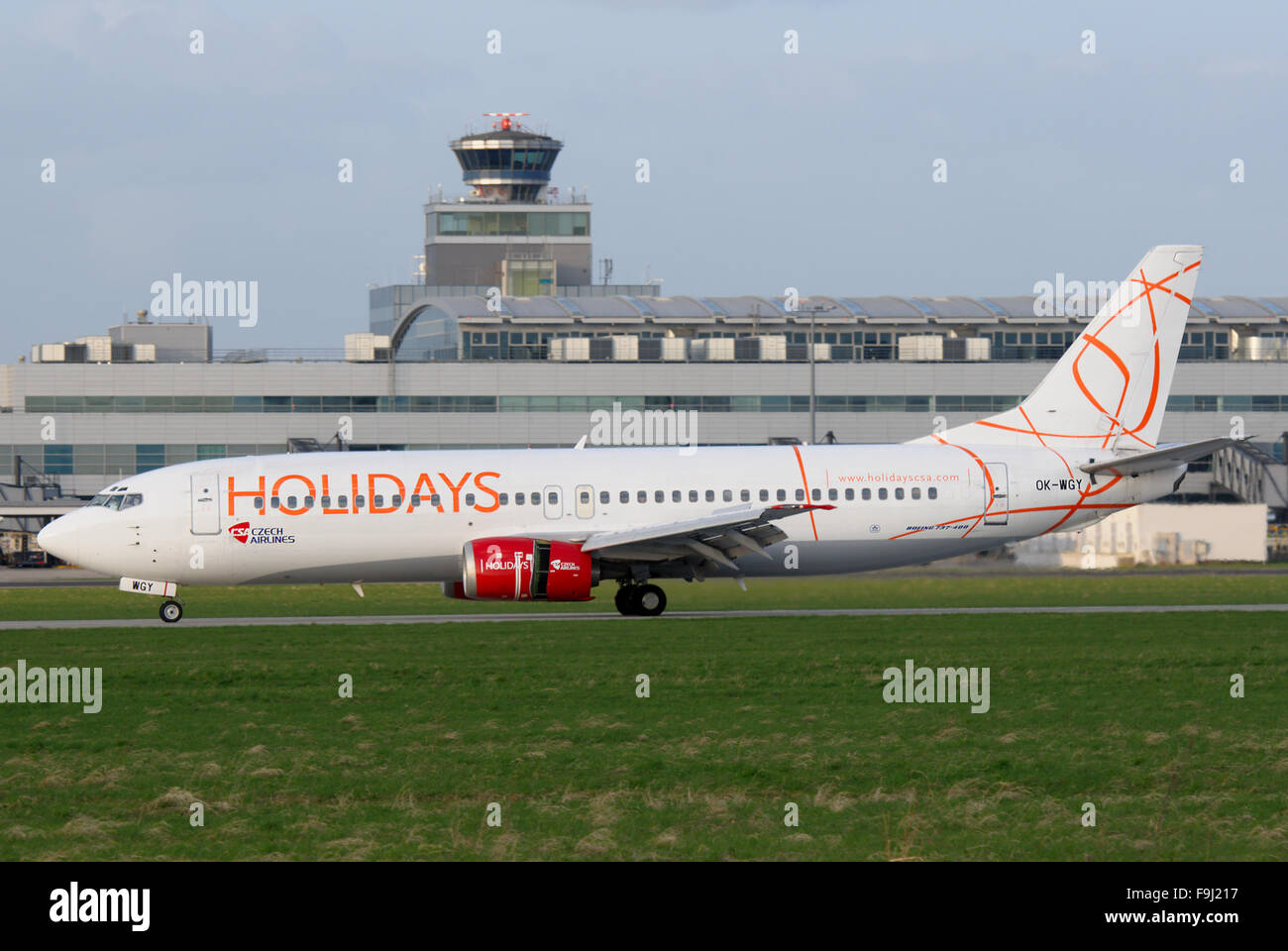 Boeing 737 400 High Resolution Stock Photography and Images - Alamy