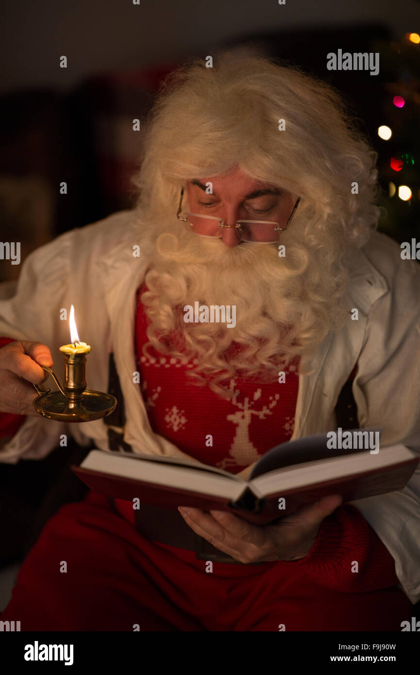 Book santa claus hi-res stock photography and images - Alamy