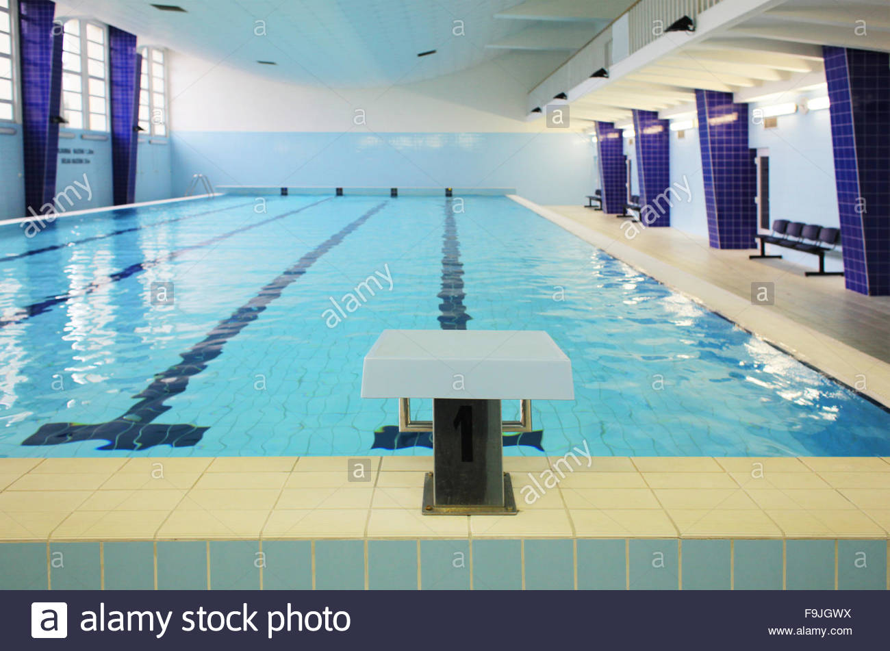 Indoor Swimming Pool With Diving Board Stock Photos & Indoor Swimming ...