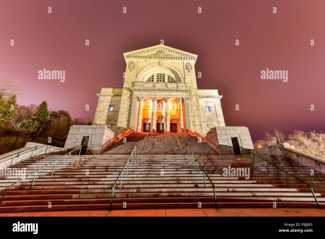 Saint Joseph's Oratory of Mount Royal, a Roman Catholic minor basilica ...