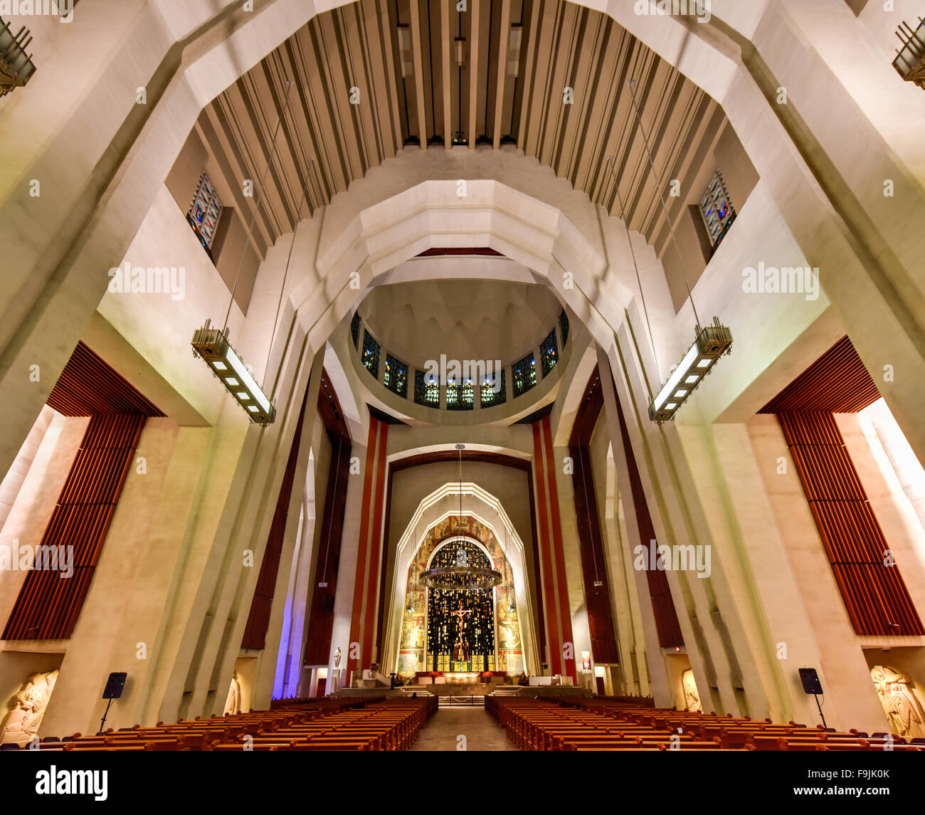 Saint Joseph's Oratory of Mount Royal, a Roman Catholic minor basilica ...