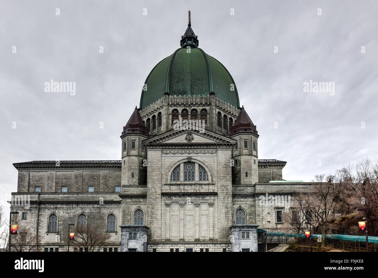 Saint Joseph's Oratory of Mount Royal, a Roman Catholic minor basilica ...