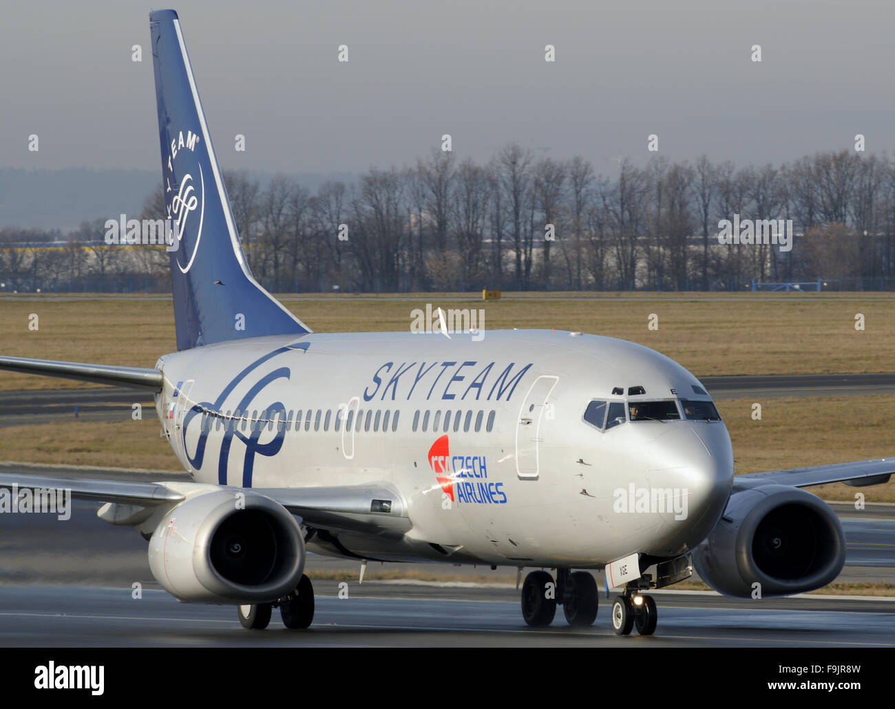Boeing 737-500 of ÄŒSA in Skyteam Livery Stock Photo - Alamy