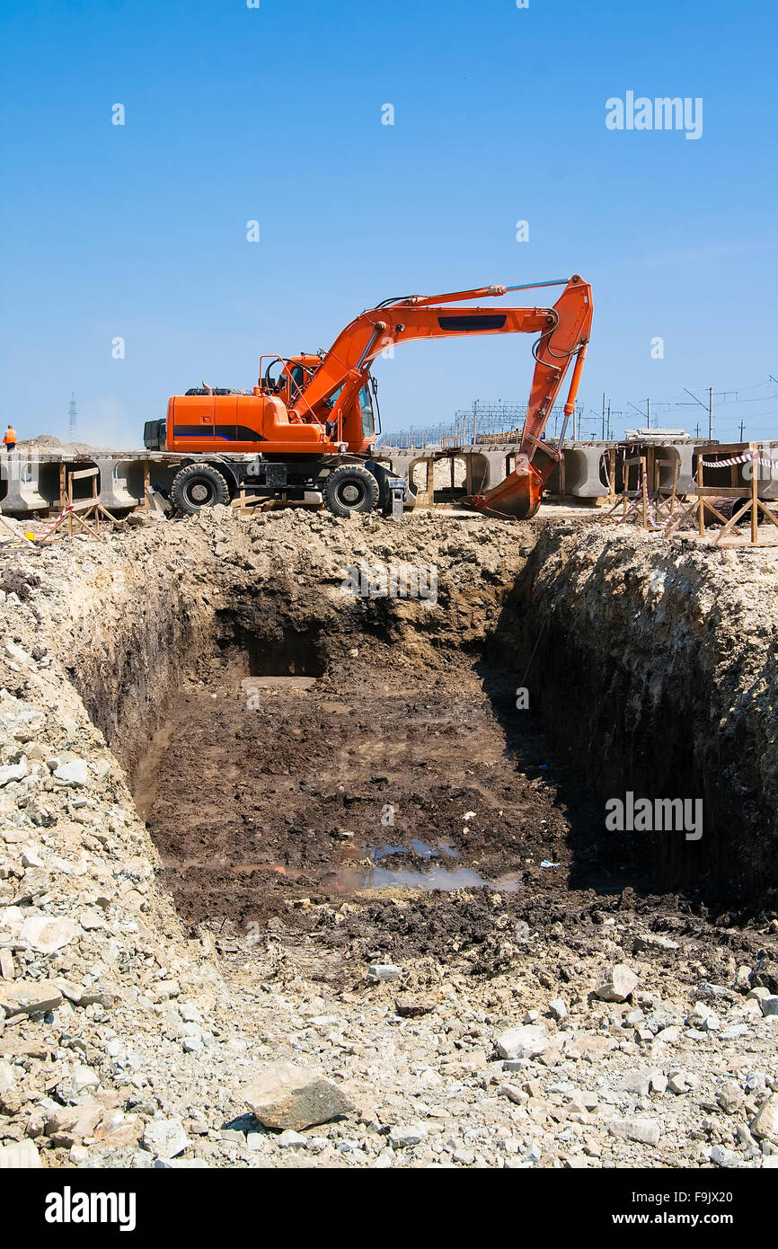 Edge gravel pit on hi-res stock photography and images - Alamy