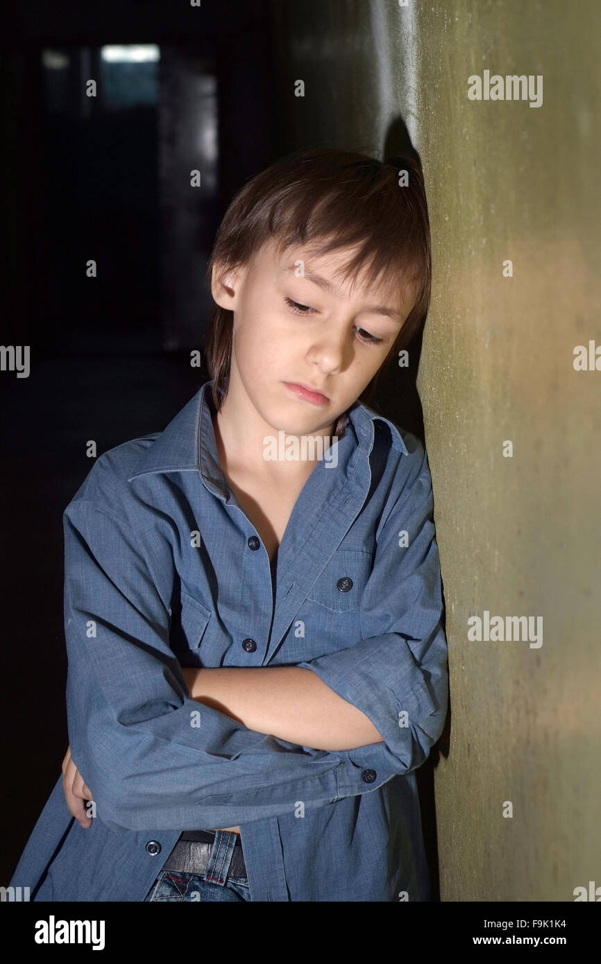 Sad lonely little boy Stock Photo - Alamy