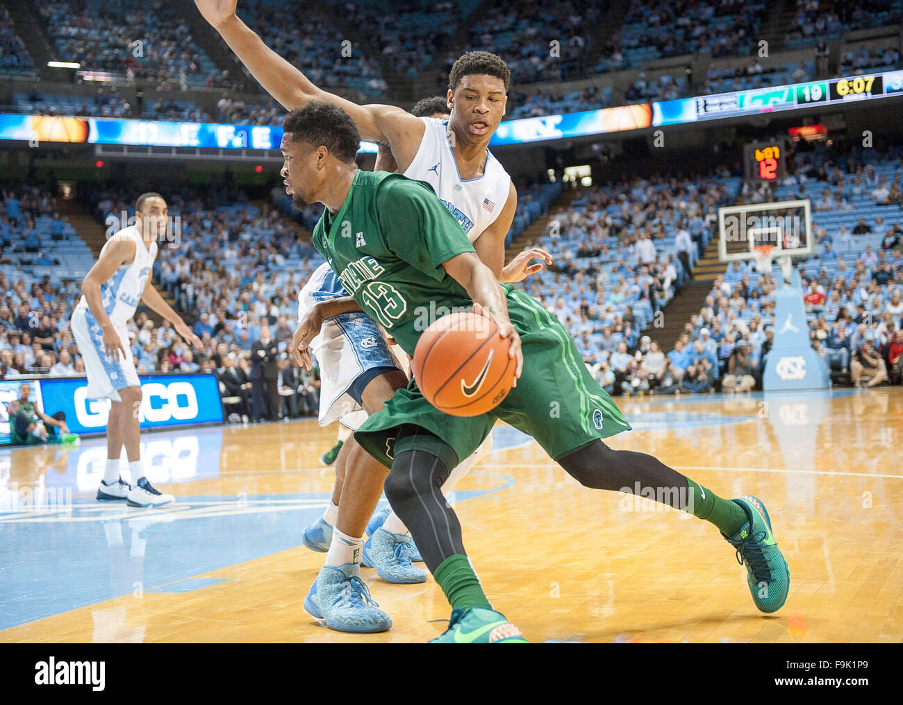 Tulane green wave mens basketball hi-res stock photography and images ...