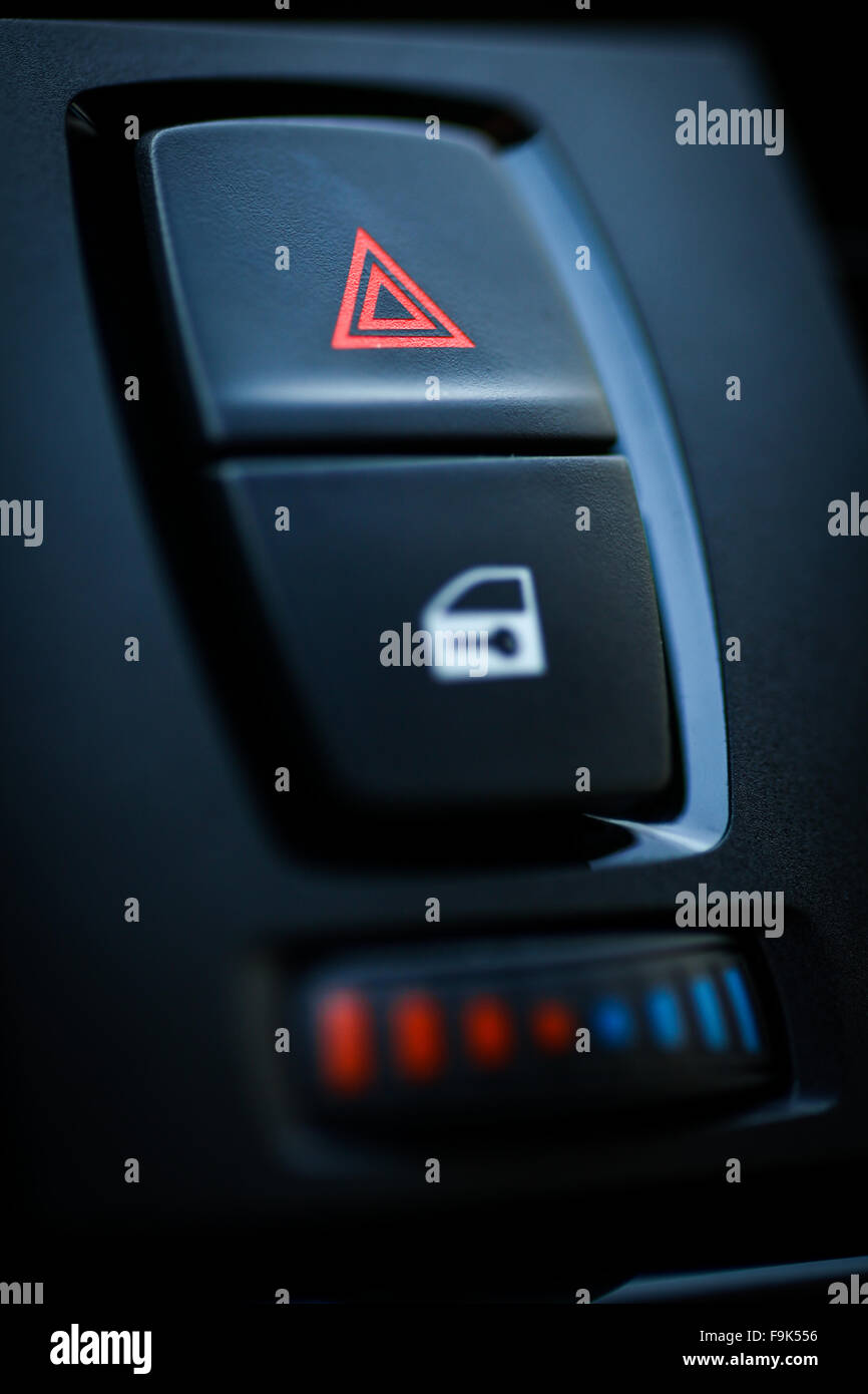 Warning light in car dashboard hi-res stock photography and images - Alamy
