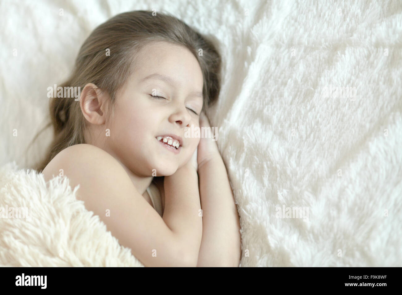 Cute little girl sleeping Stock Photo - Alamy
