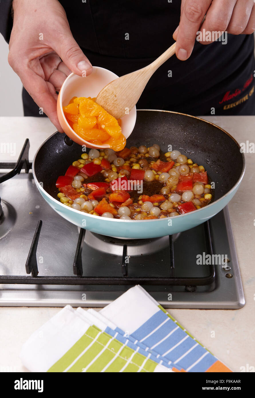 Pine honey turkey hi-res stock photography and images - Alamy