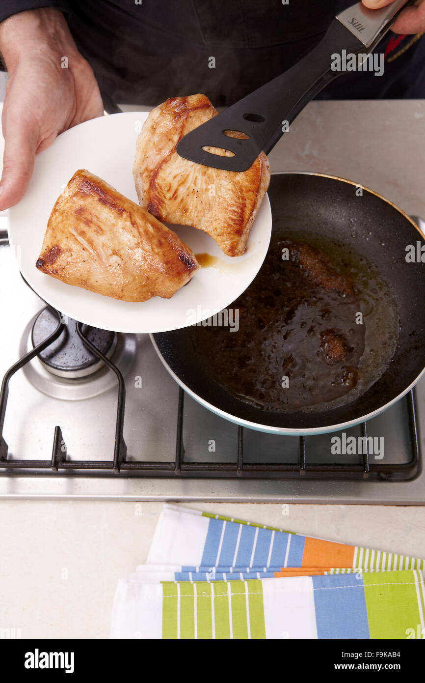 Pine honey turkey hi-res stock photography and images - Alamy