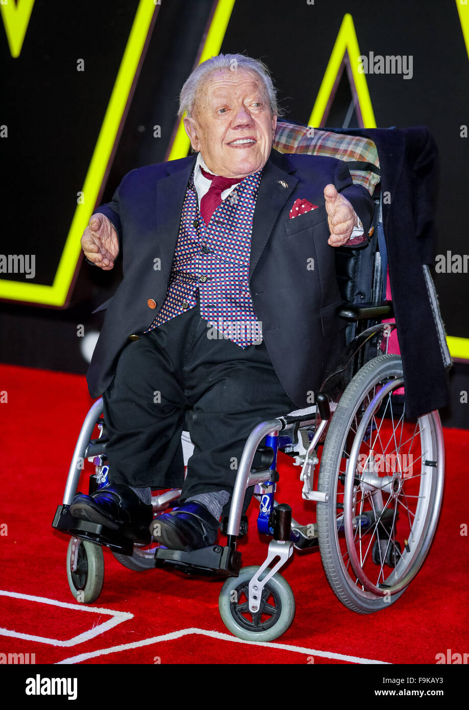 London, UK. 16th December, 2015. Kenny Baker Actor Star Wars; The Force ...
