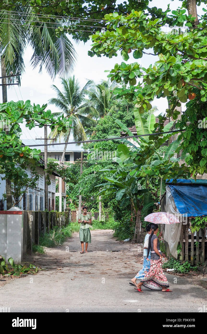 Burmese girls on the street hi-res stock photography and images - Alamy