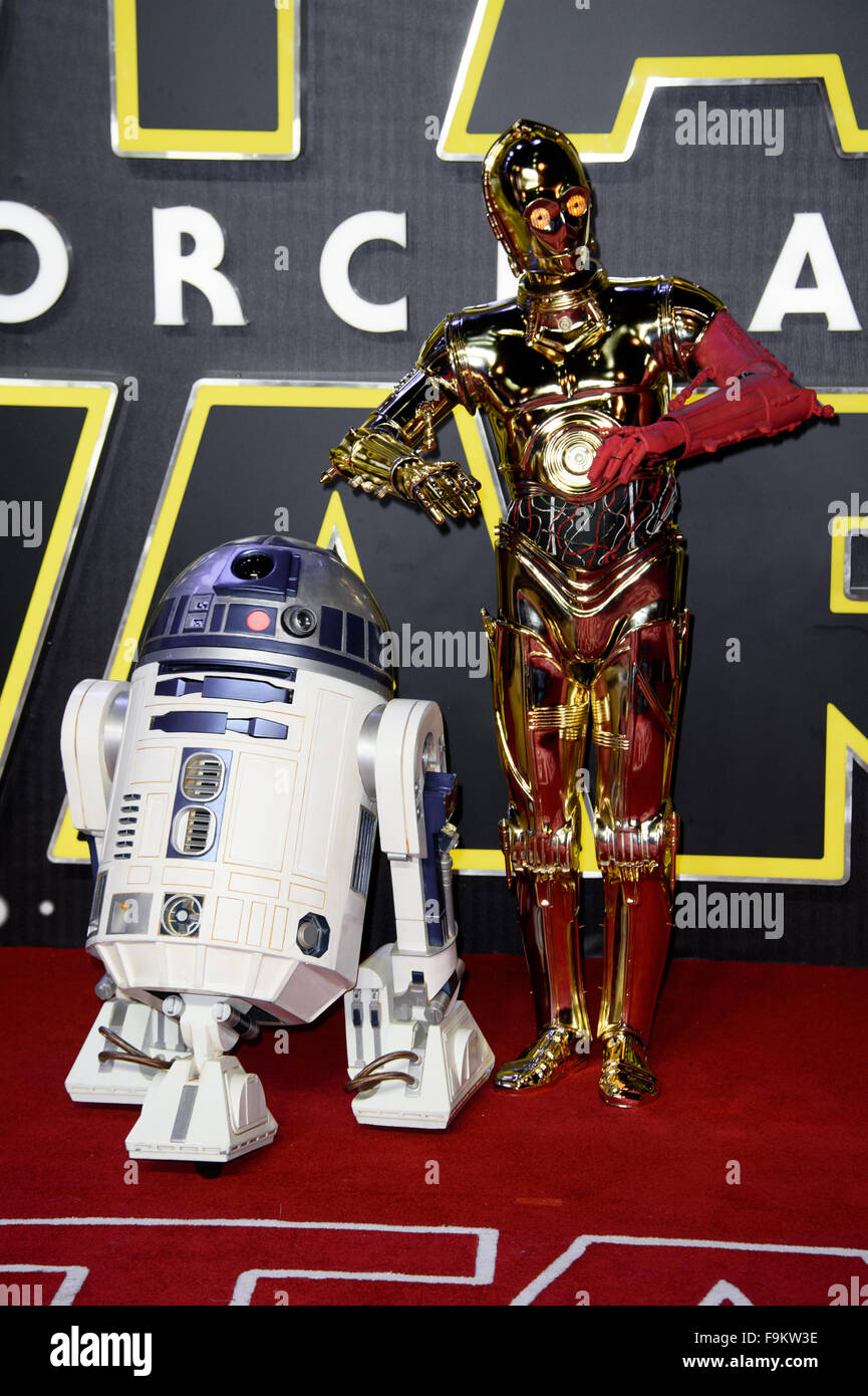 C3PO and R2D2 at the 'Star Wars: The Force Awakens ' Premiere in London ...