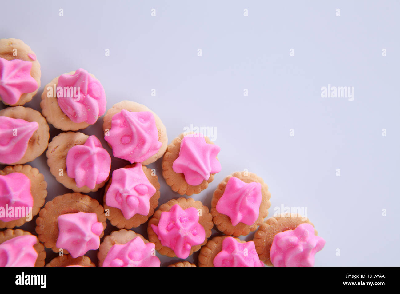 Belly button iced gem biscuits Stock Photo - Alamy