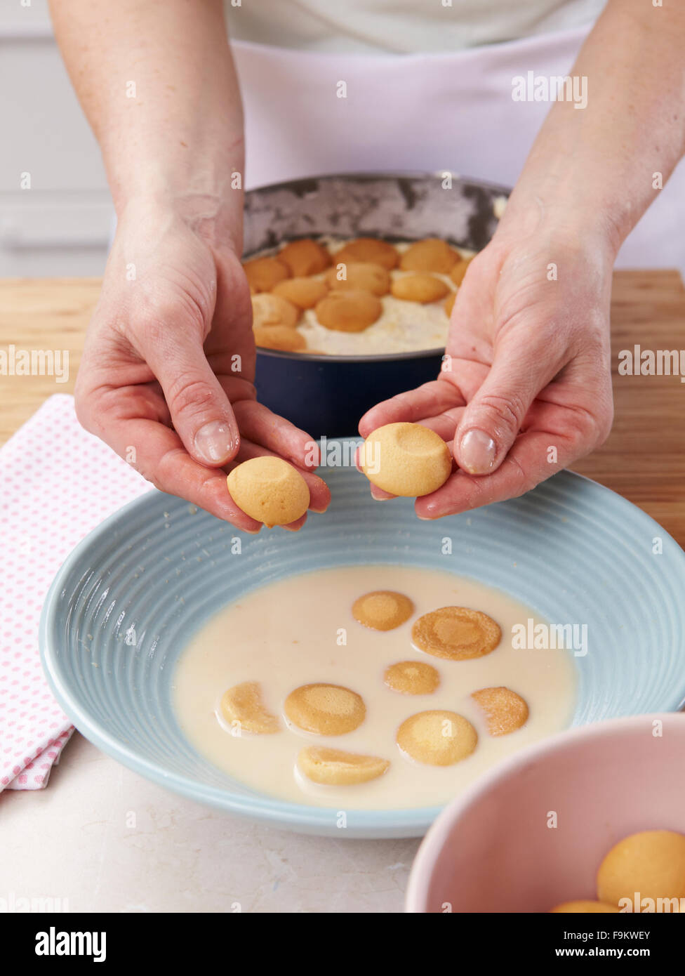 Malakov cake + steps Stock Photo - Alamy