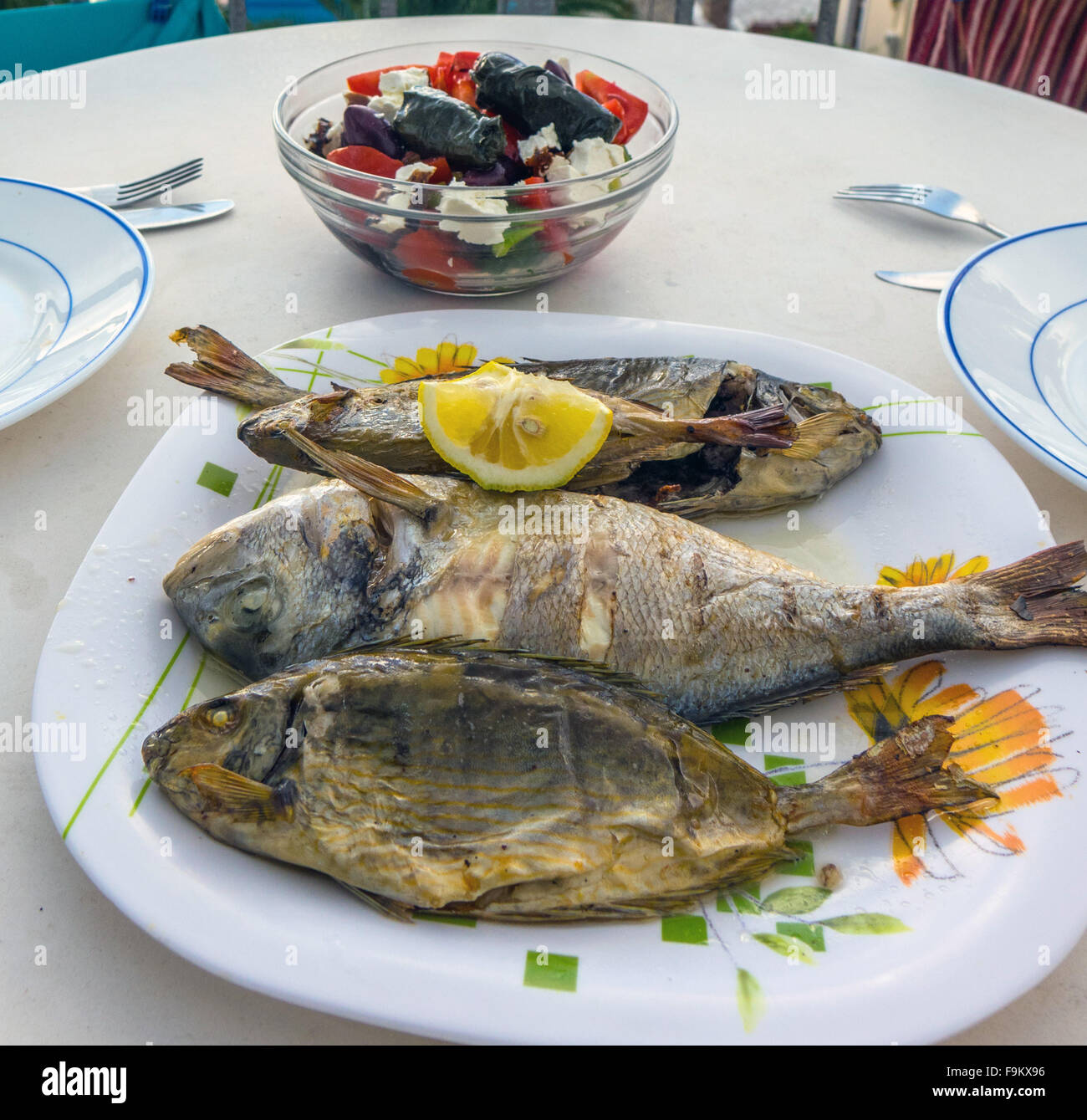 Cooked fish hi-res stock photography and images - Alamy