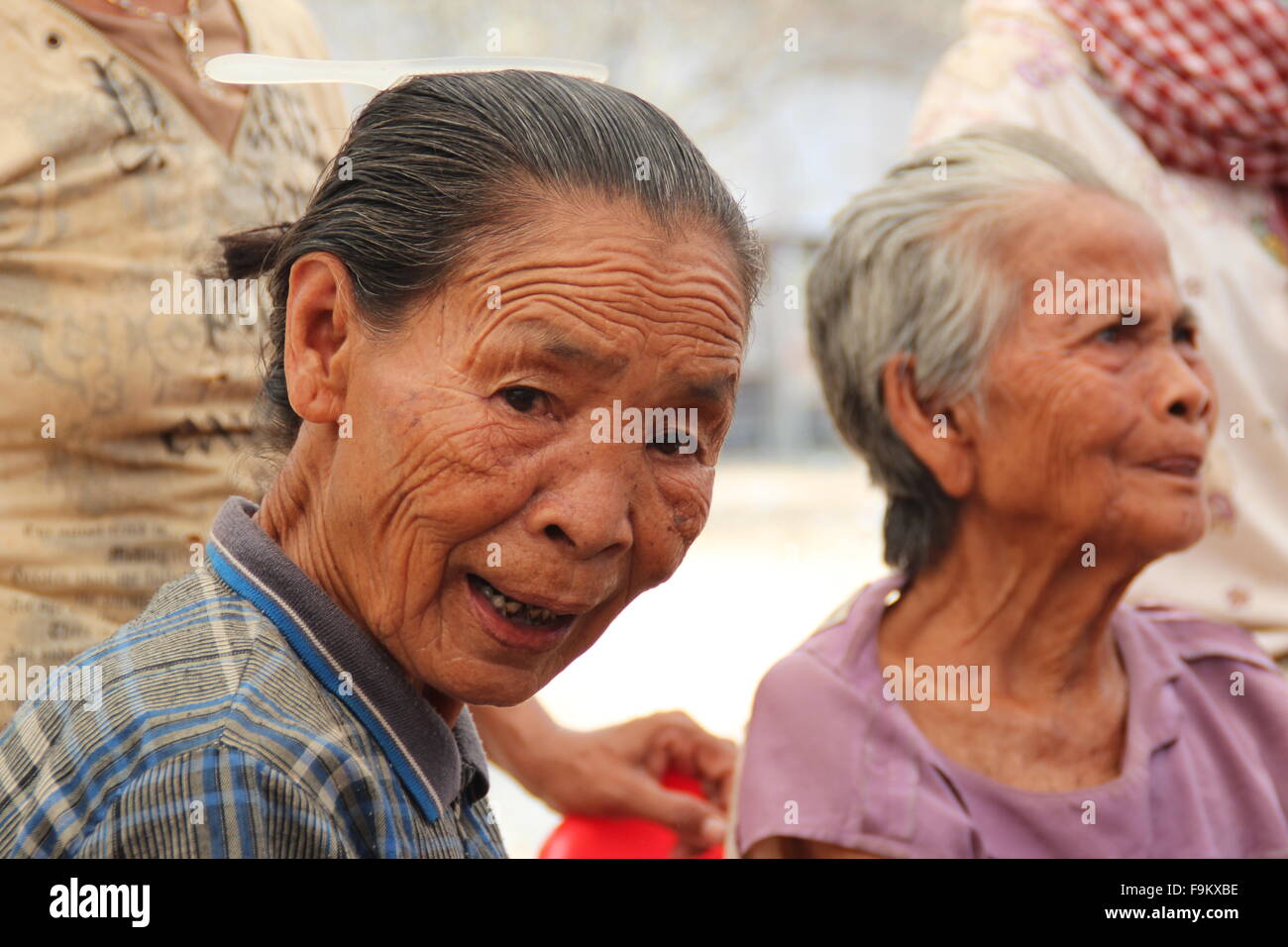 Cambodian old woman hi-res stock photography and images - Alamy