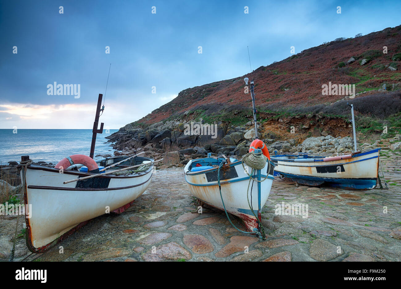 Coastal fishing in cornwall hi-res stock photography and images - Alamy