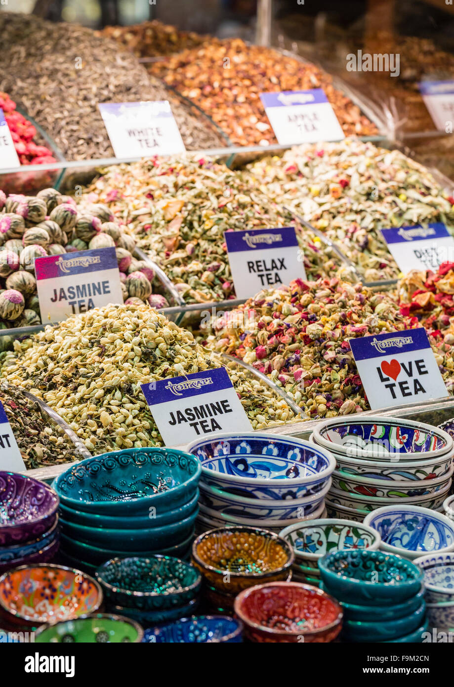Tea shop in Grand Bazaar, Istanbul, Turkey Stock Photo - Alamy