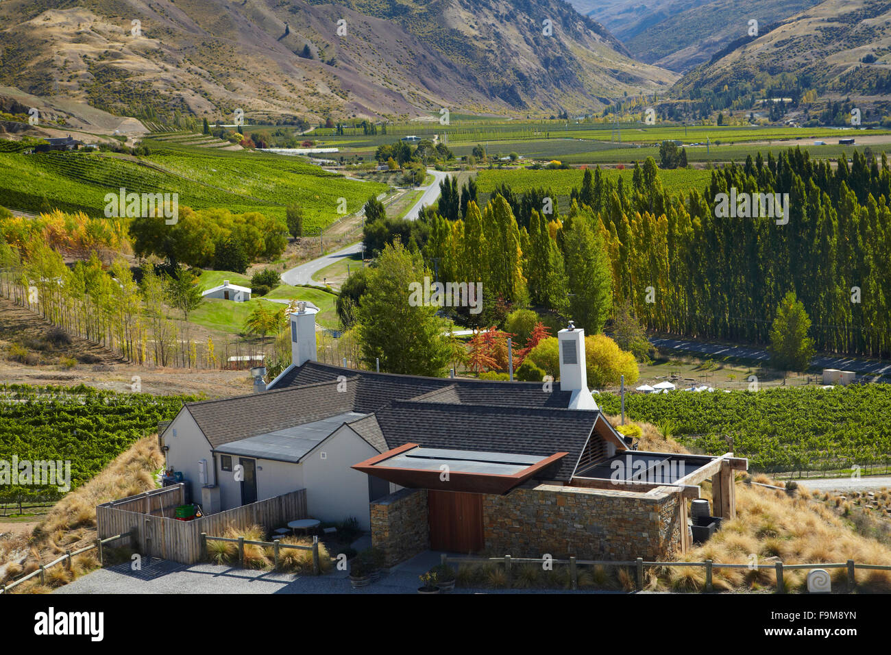 Mt Difficulty wine tasting room, Bannockburn, Central Otago, South ...