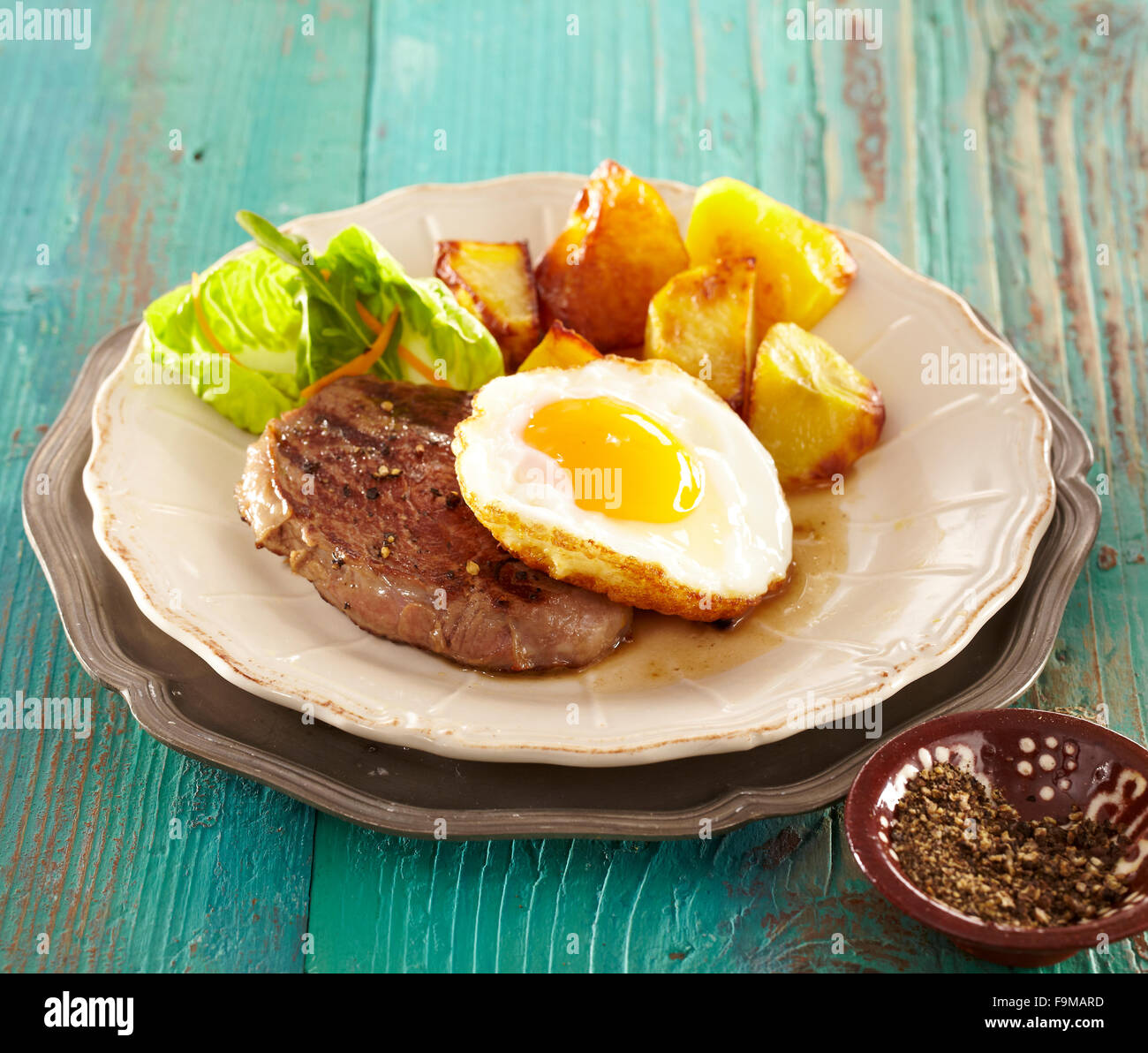 Fried ostrich egg hi-res stock photography and images - Alamy