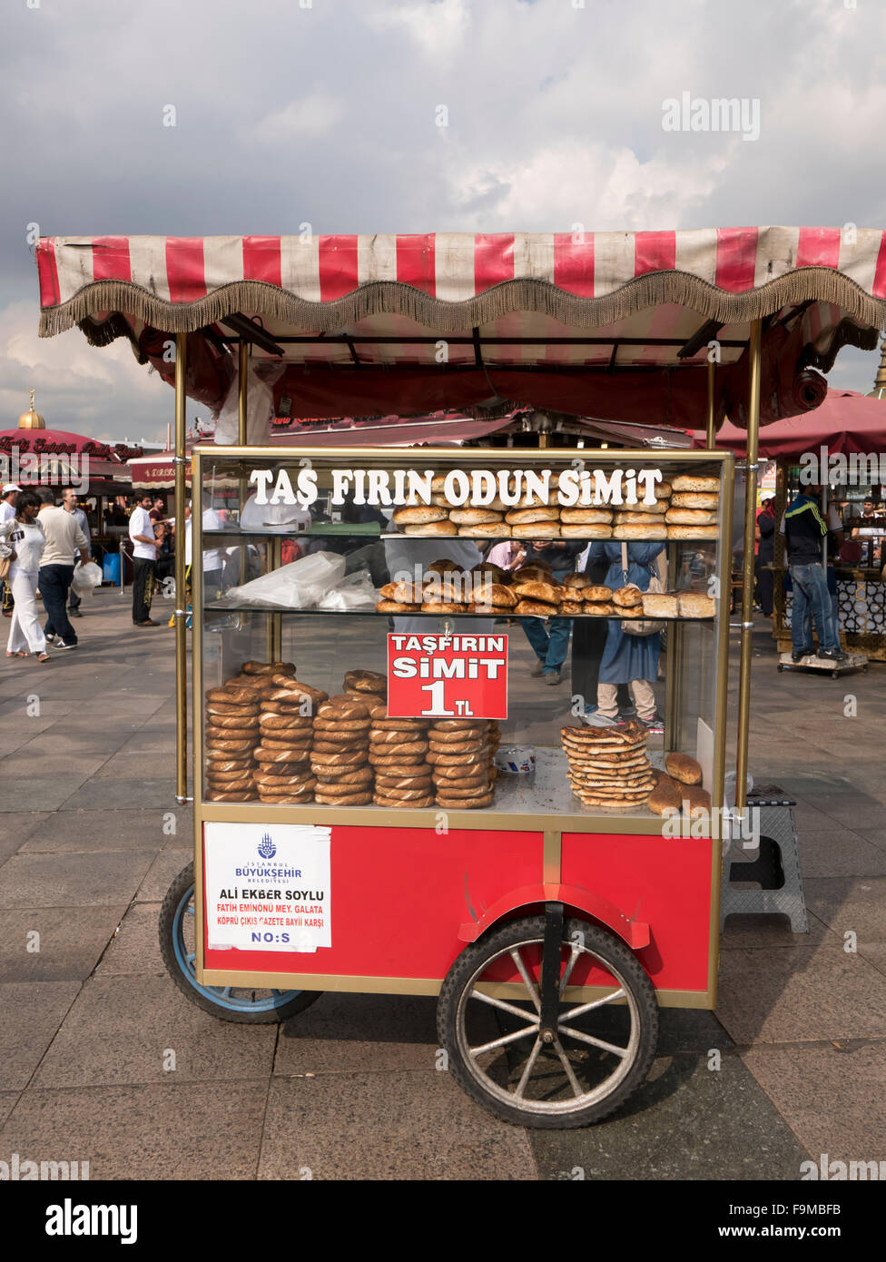 Turkey simit istanbul hi-res stock photography and images - Alamy