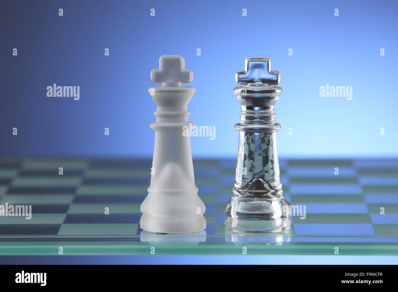Battle of two hi-res stock photography and images - Alamy