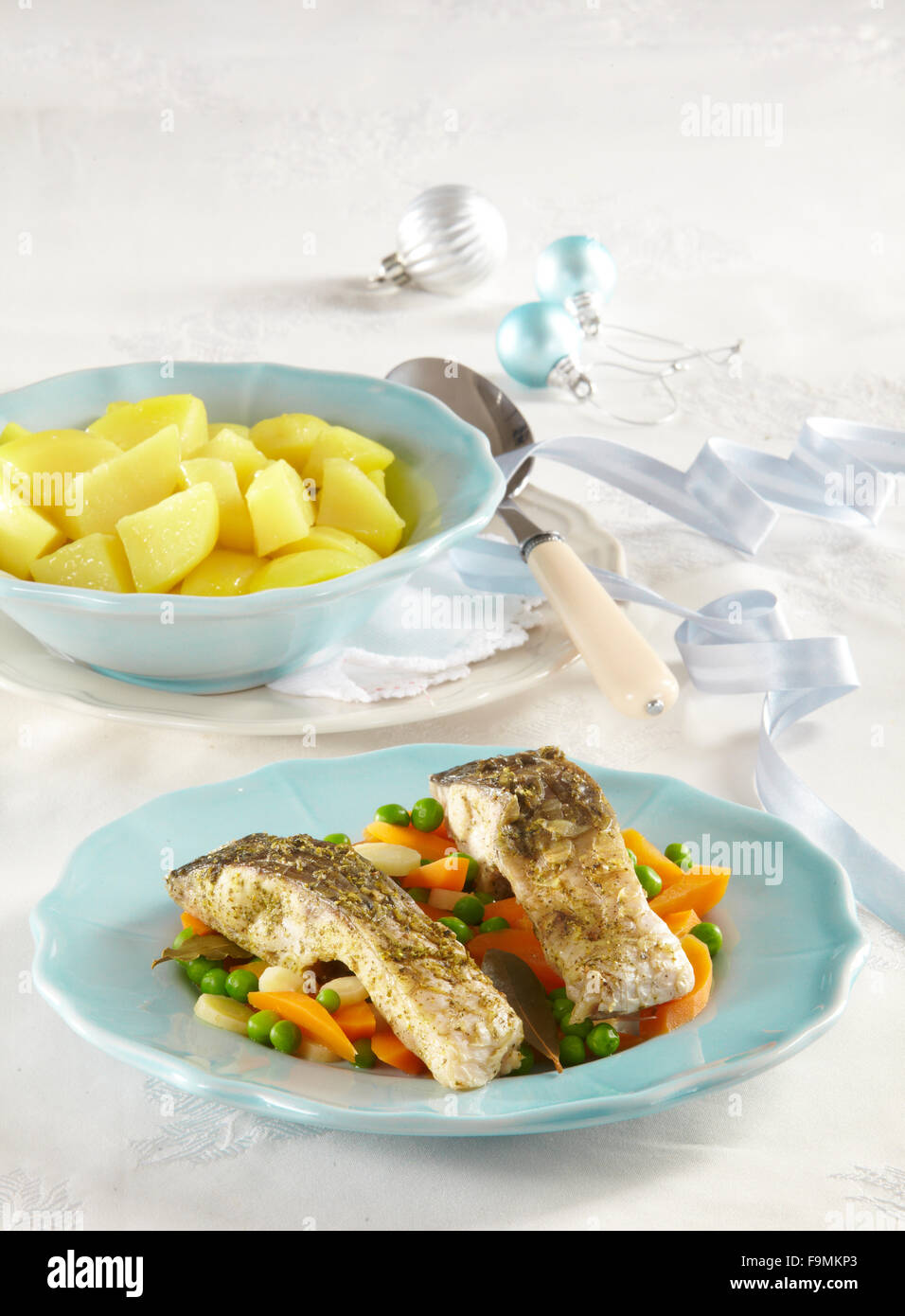 Steamed carp with vegetable Stock Photo - Alamy