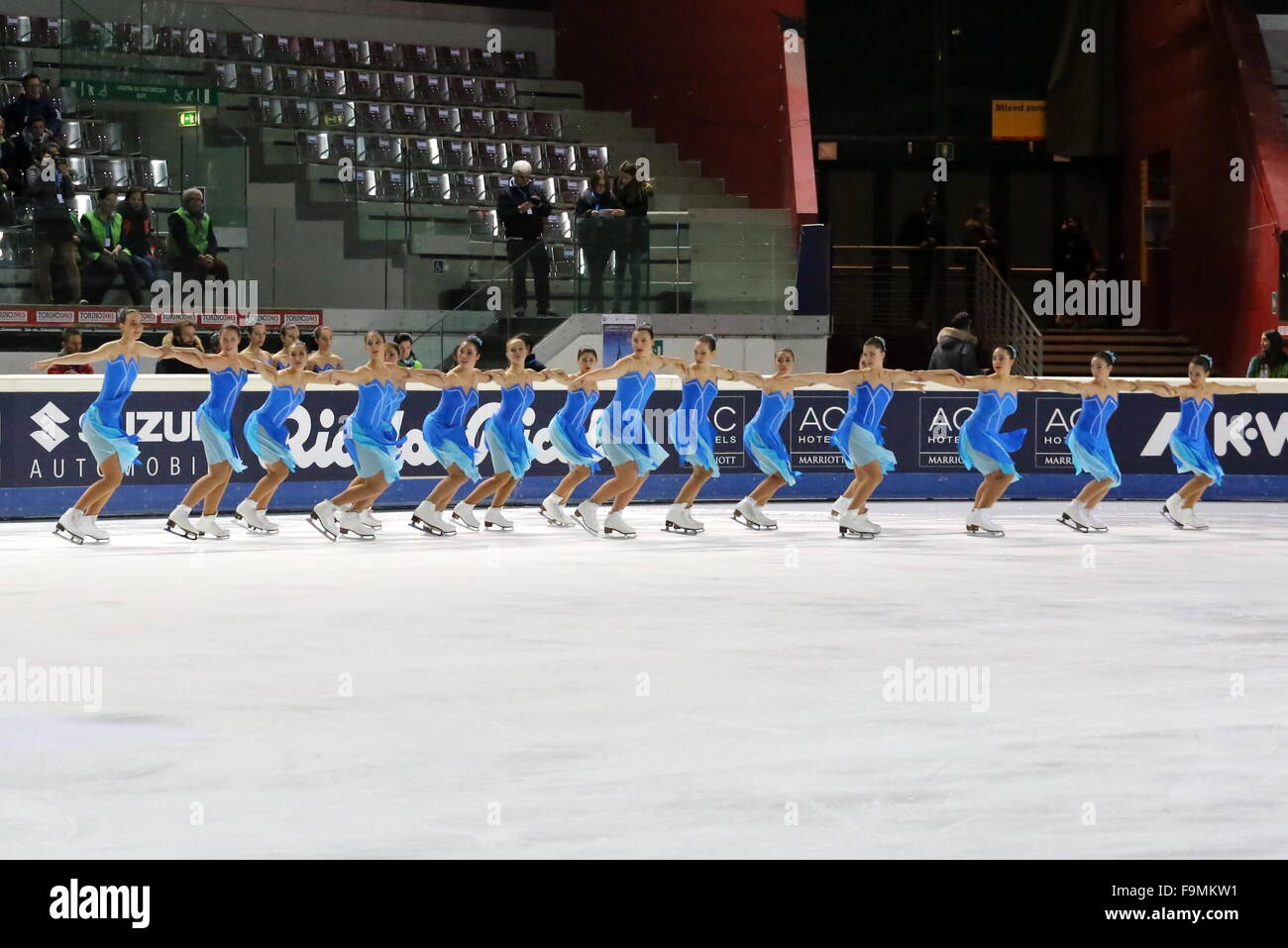 SP Synchro Junior. Hot Shivers, italian champions synchronized skating ...