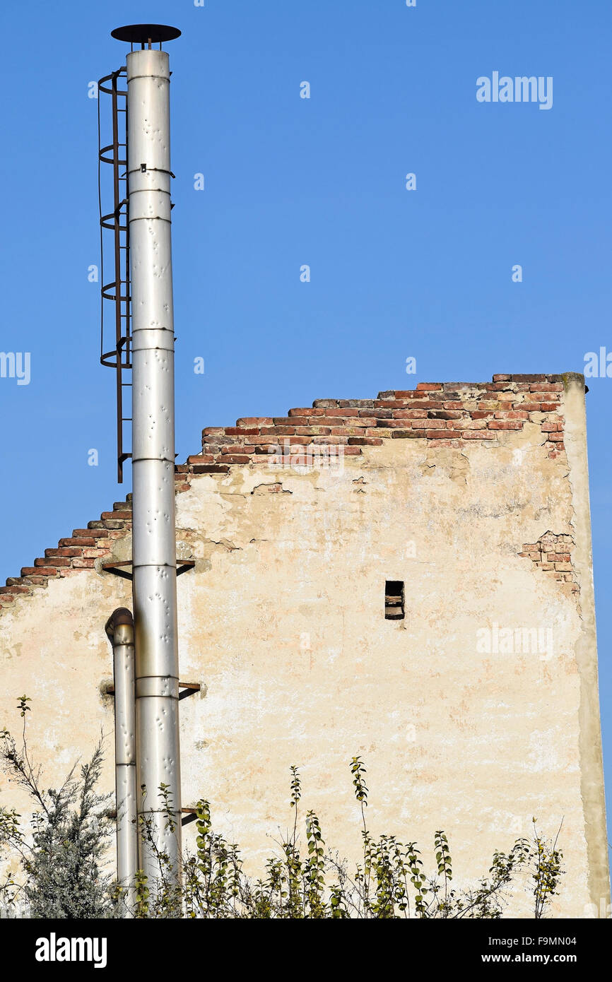 Chimney smoke stack hi-res stock photography and images - Alamy