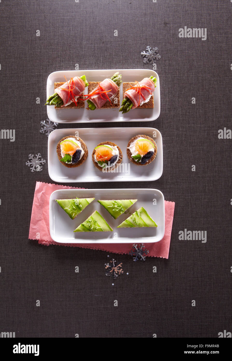 Canapes with parma ham hi-res stock photography and images - Alamy
