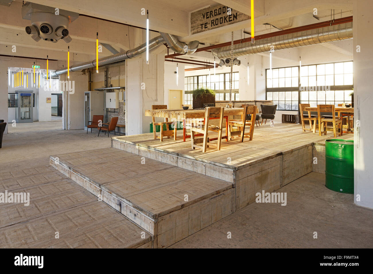 Secondhand Building Materials High Resolution Stock Photography and ...