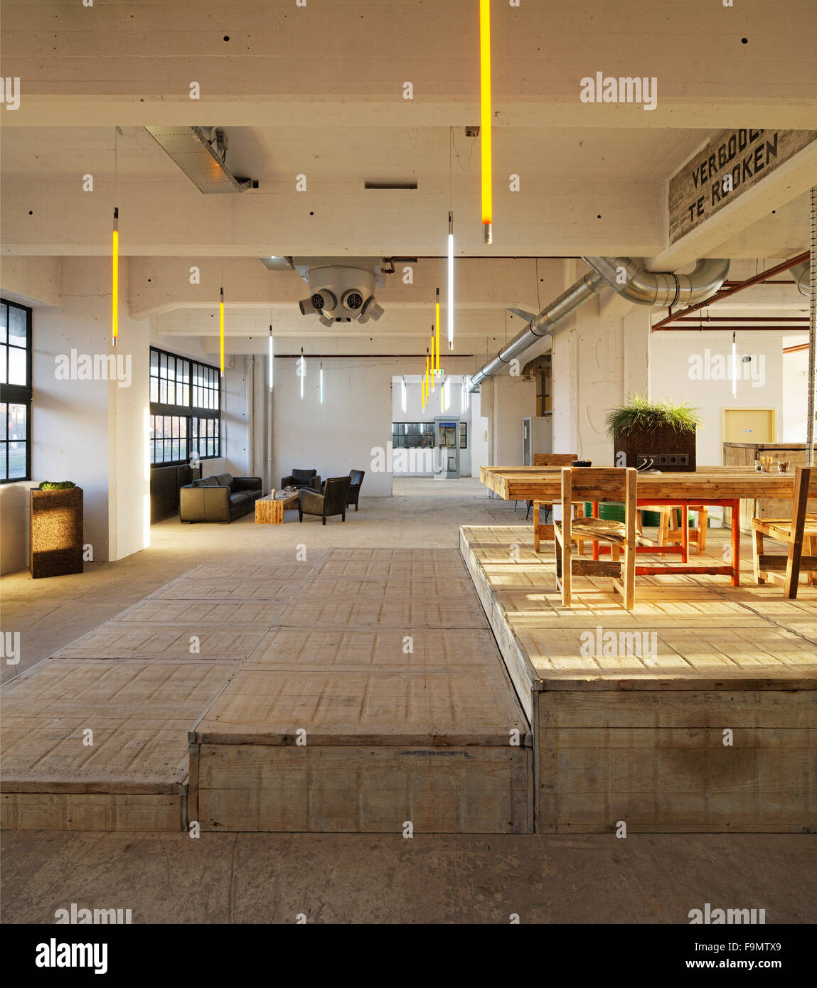 Secondhand Building Materials High Resolution Stock Photography and ...